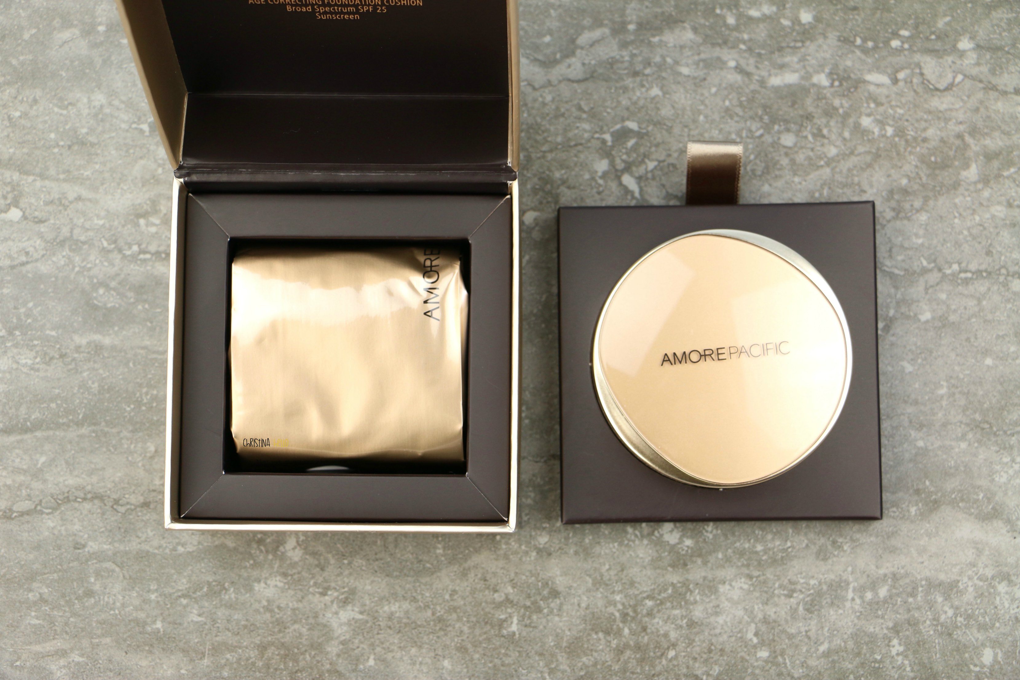 Amorepacific age correcting foundation cushion broad spectrum Review ...